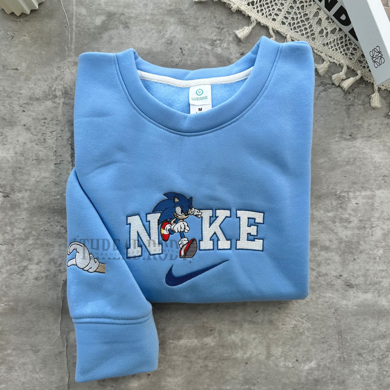 Sonic and Amy – Sonic The Hedgehog Embroidered Sweatshirt – Thread Rody