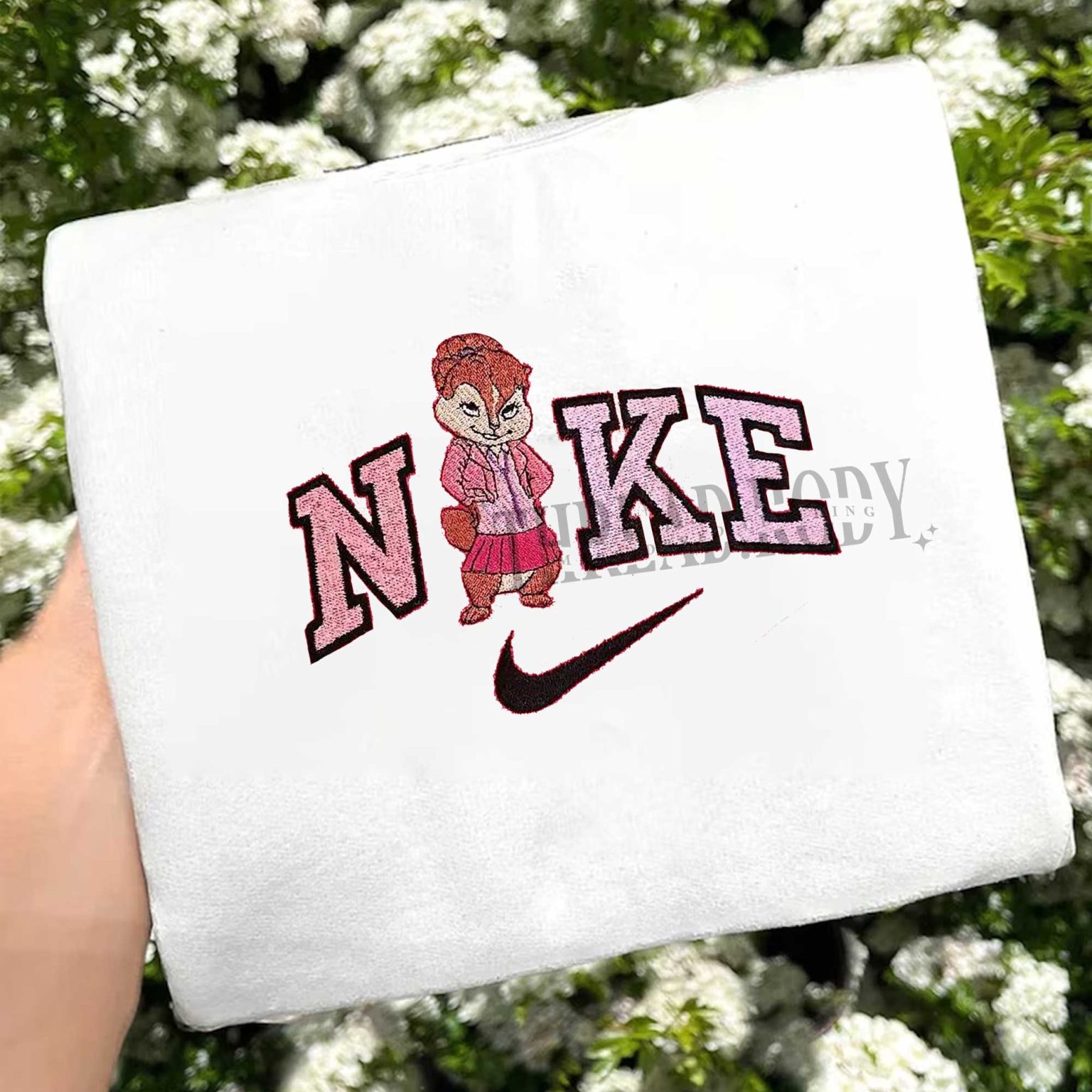 Alvin and Brittany Embroidered Sweatshirt – Thread Rody